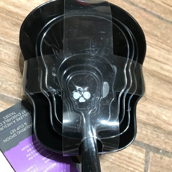 ghoulish | Holiday | Set 8 Goth Skull Shaped Halloween Measuring Spoons ...